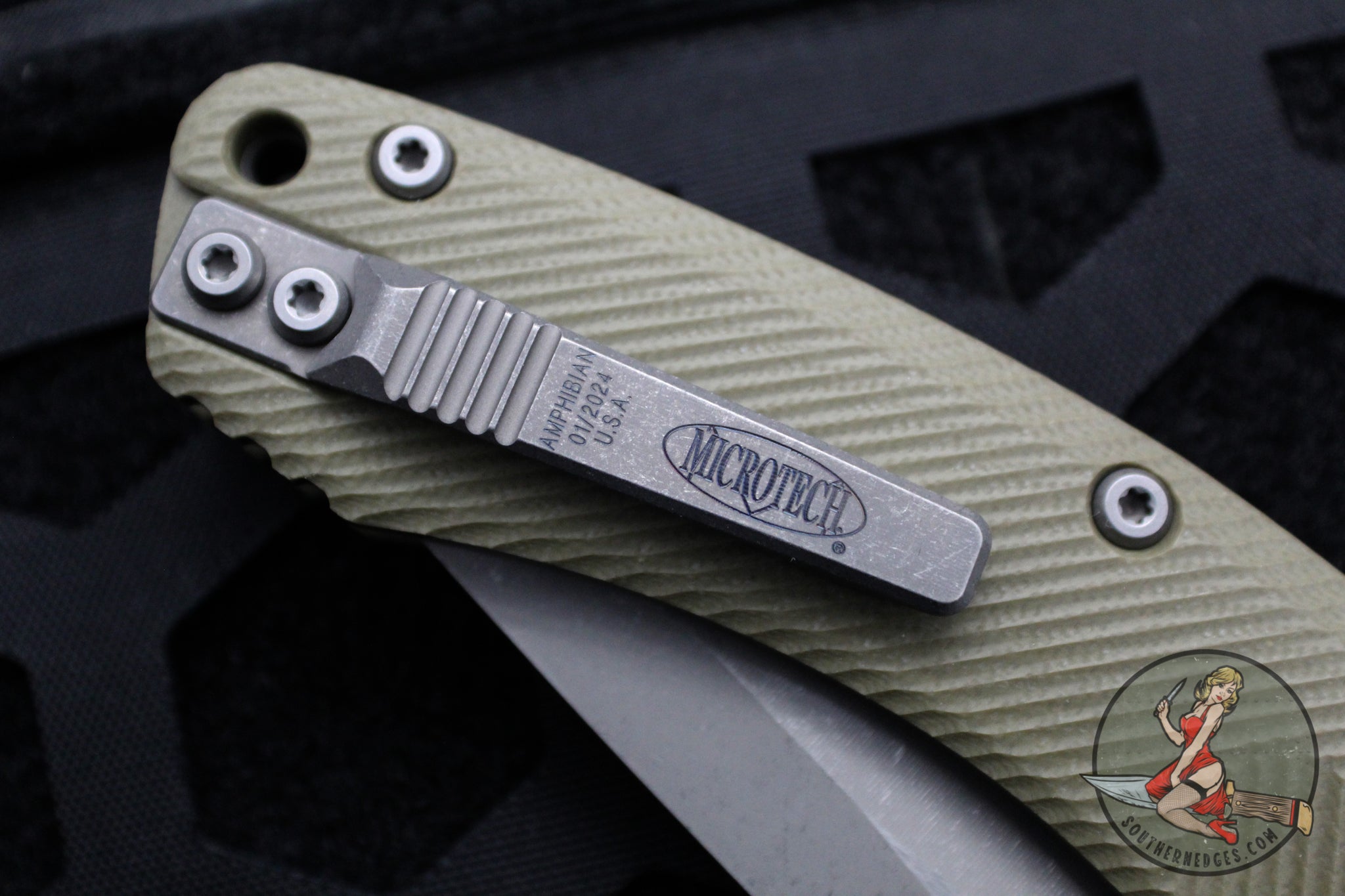 Microtech Knives- Amphibian Ram-Lok Folder- Fluted OD Green G-10 Handl ...