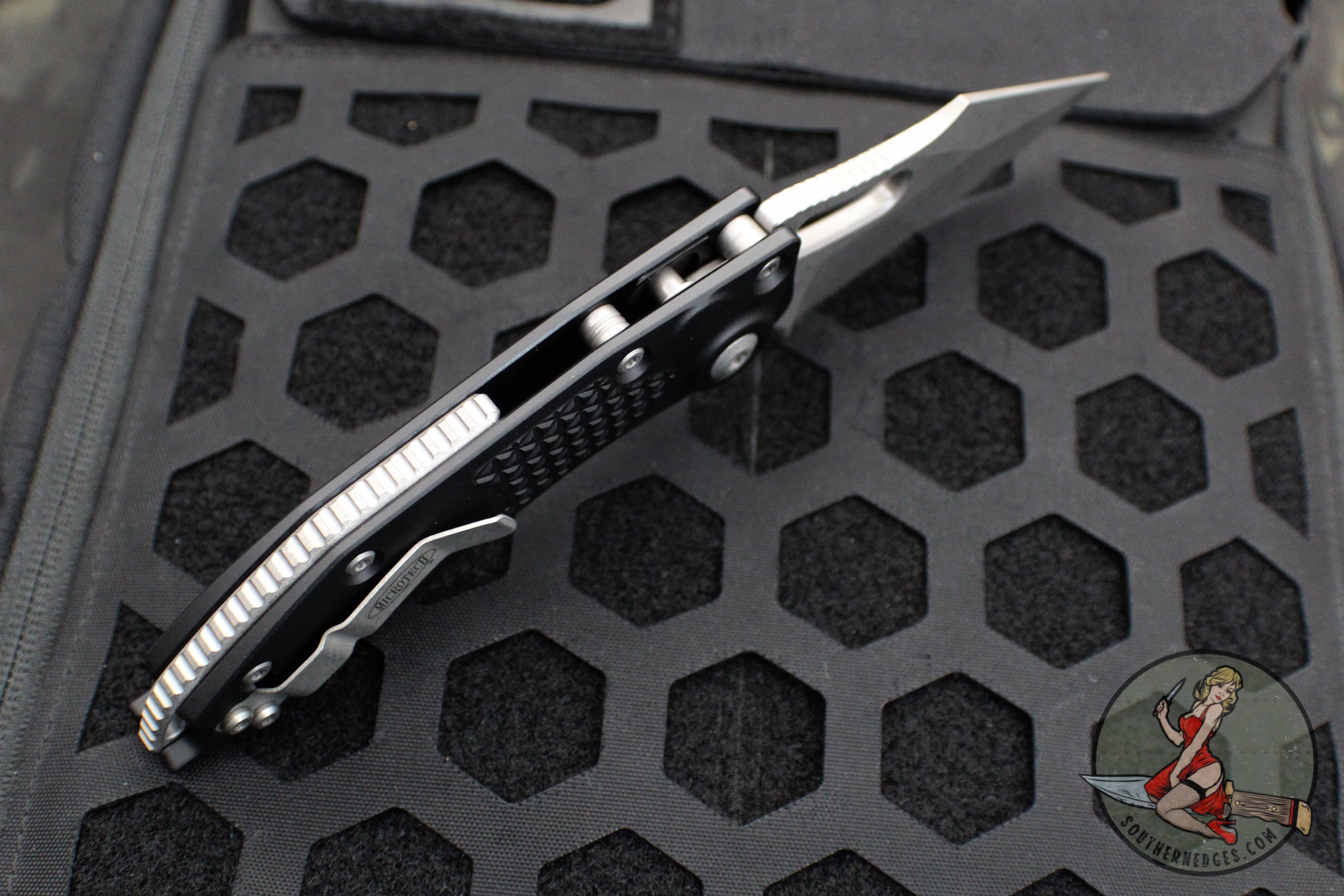 Microtech Stitch- OTS Auto Knife- Black Handle- Apocalyptic Plain Edge ...