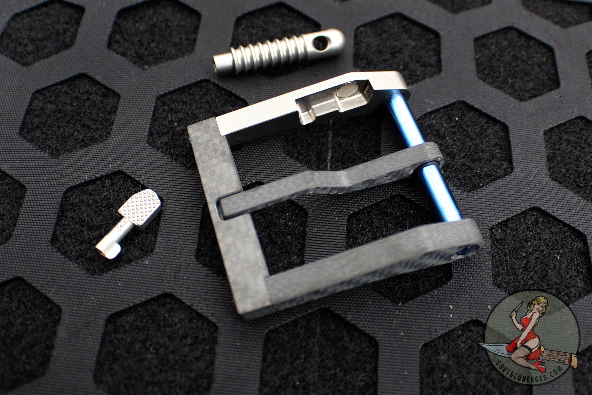 Blackside Customs Modular Belt Buckle- Carbon Fiber with Blue Titanium ...