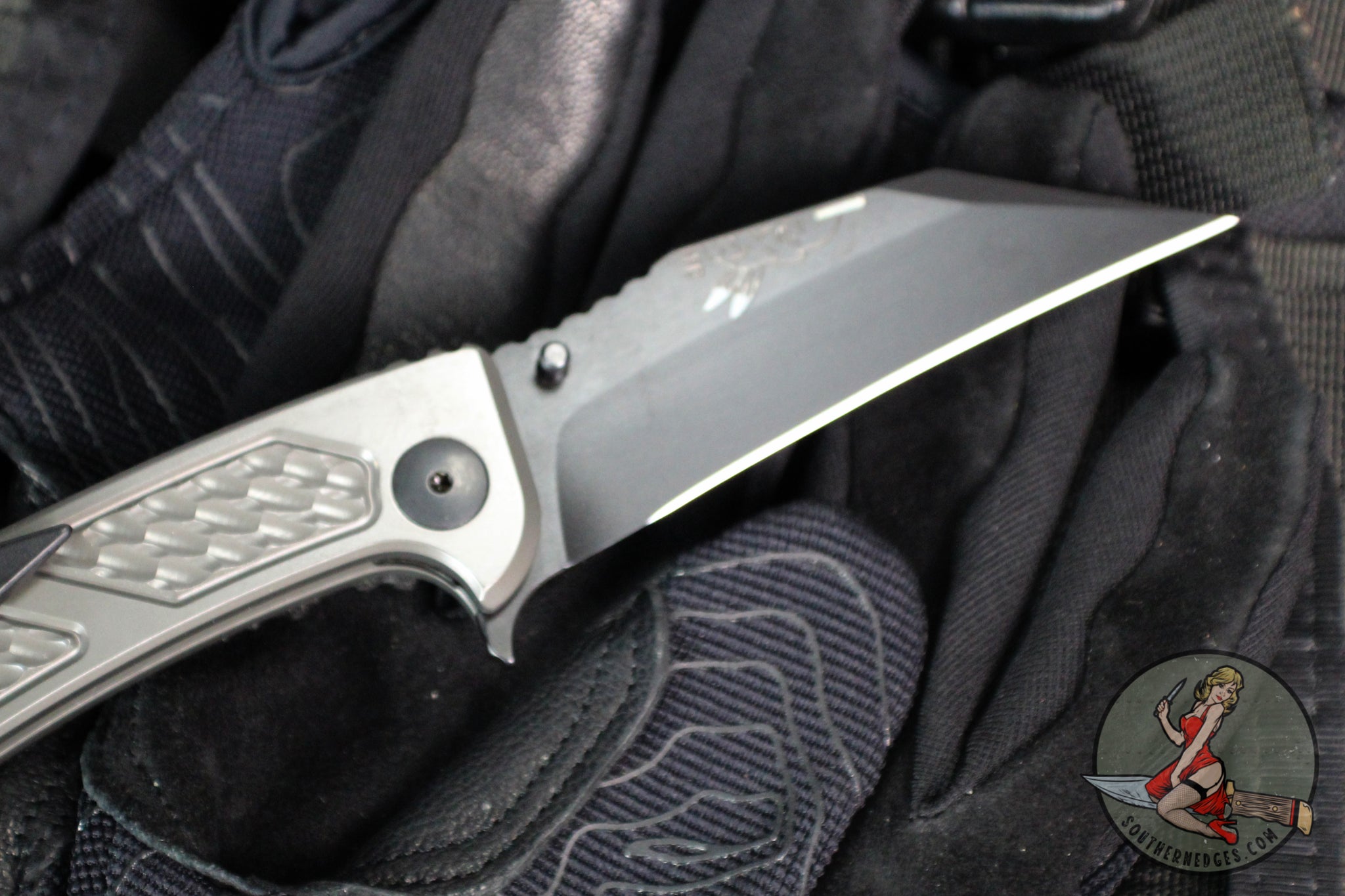 Half Face Blades- SHPOS Folder/Flipper- Monolithic Titanium Handle- Bl ...