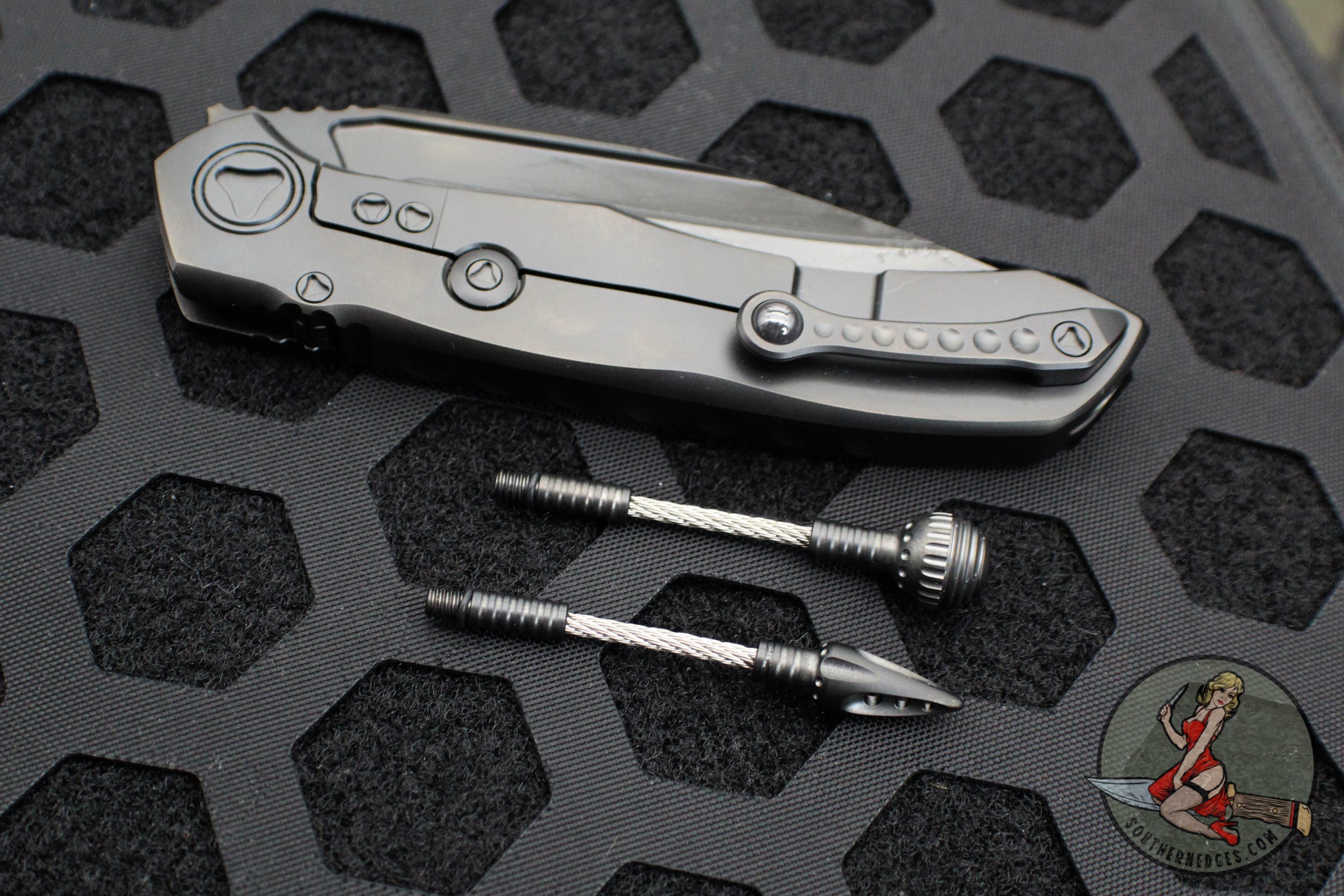 Microtech Anax- Black DLC Single Edge- DLC Finished Titanium Handle wi | Southern Edges