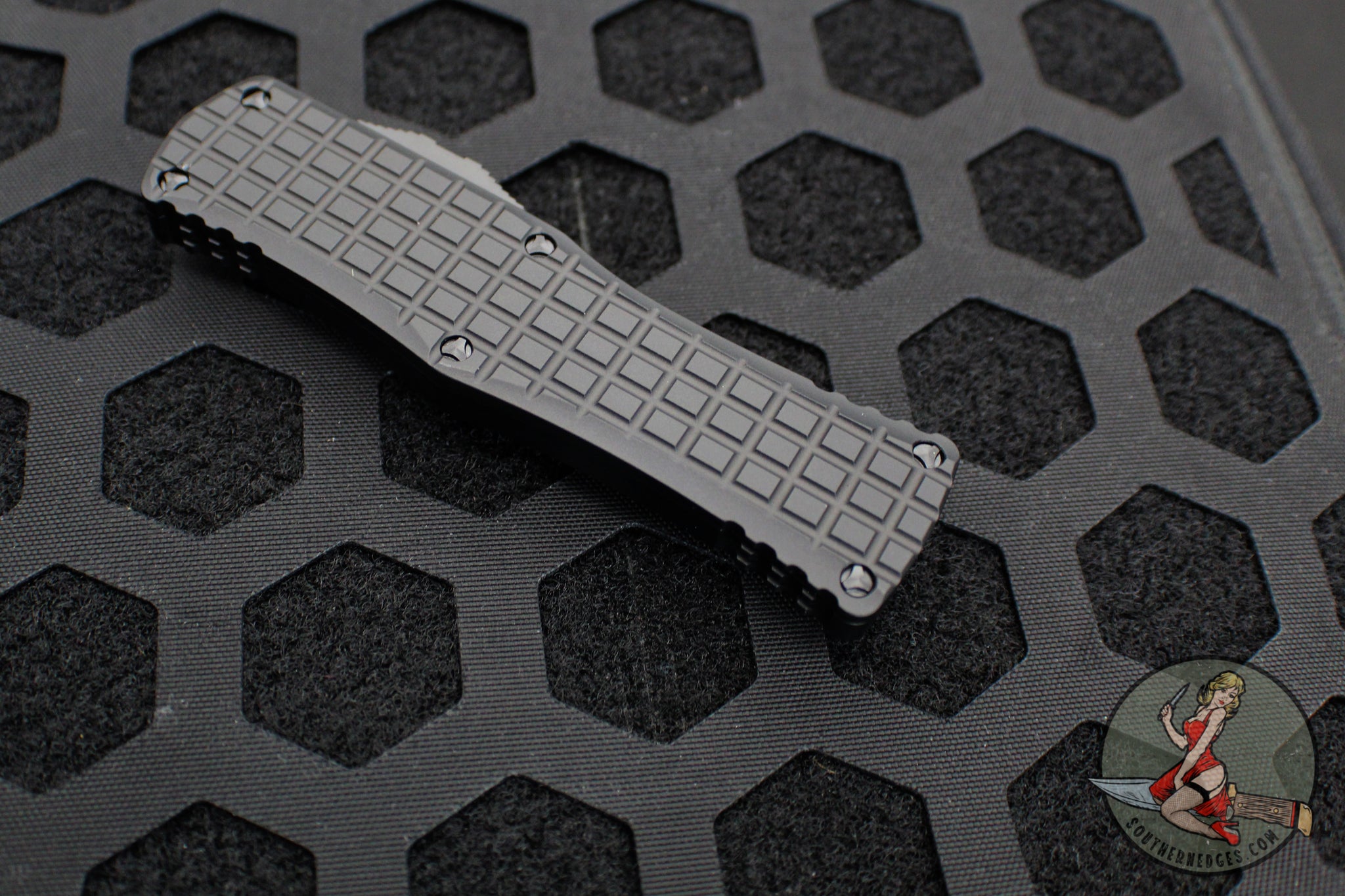 Microtech Hera OTF Knife- Frag- Tactical- Single Edge- Black Frag Hand ...